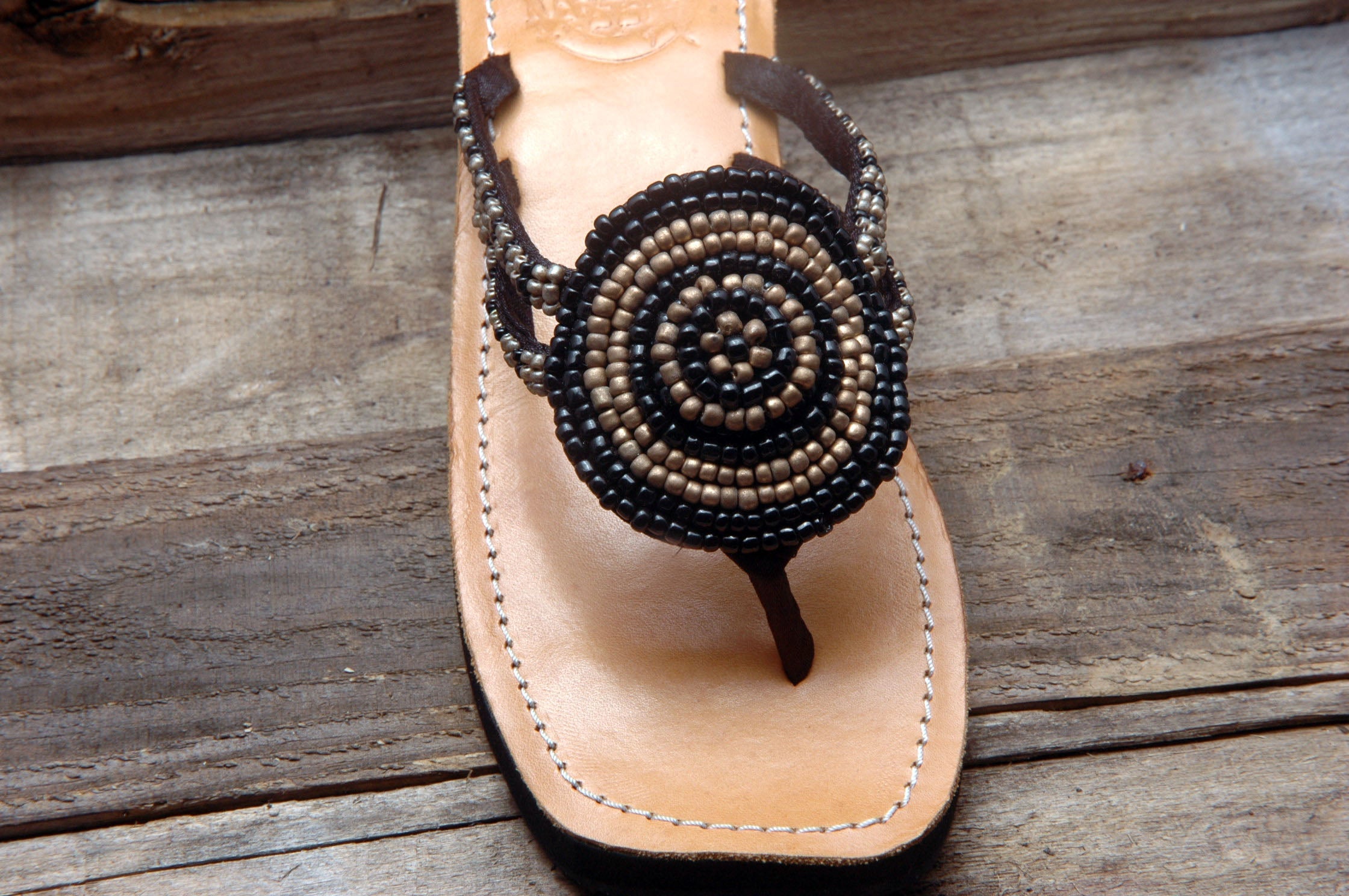 Meeka Apparel and Footwear – meeka.com